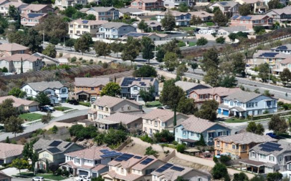 Falling Mortgage Rates: Is Now The Time To Refinance ...